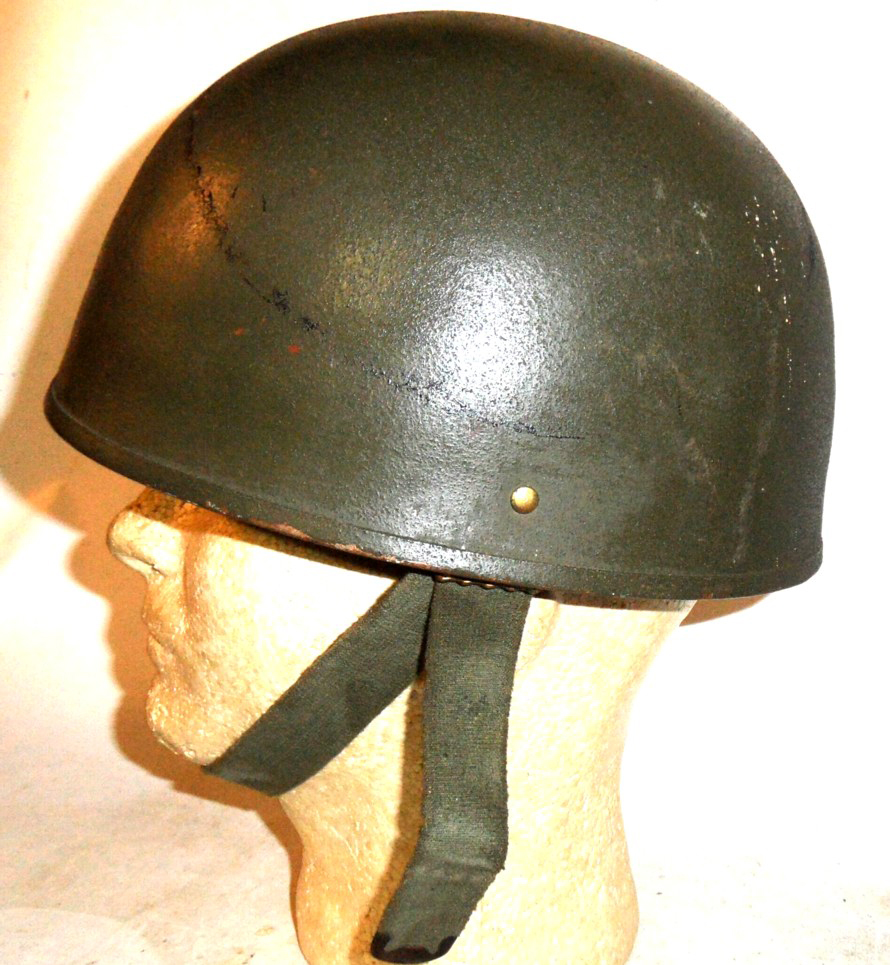 Post-War Canadian AFV Helmets | CSMMI MILART